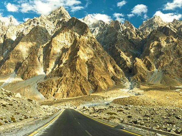 Pakistan, Karakorum highlights vacation | Responsible Travel