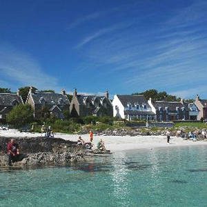 Small ship cruising in Scotland guide